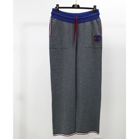 CHANEL | Pants & Jumpsuits | Chanel 9a Gray Cashmere Cc Logo Pants ...